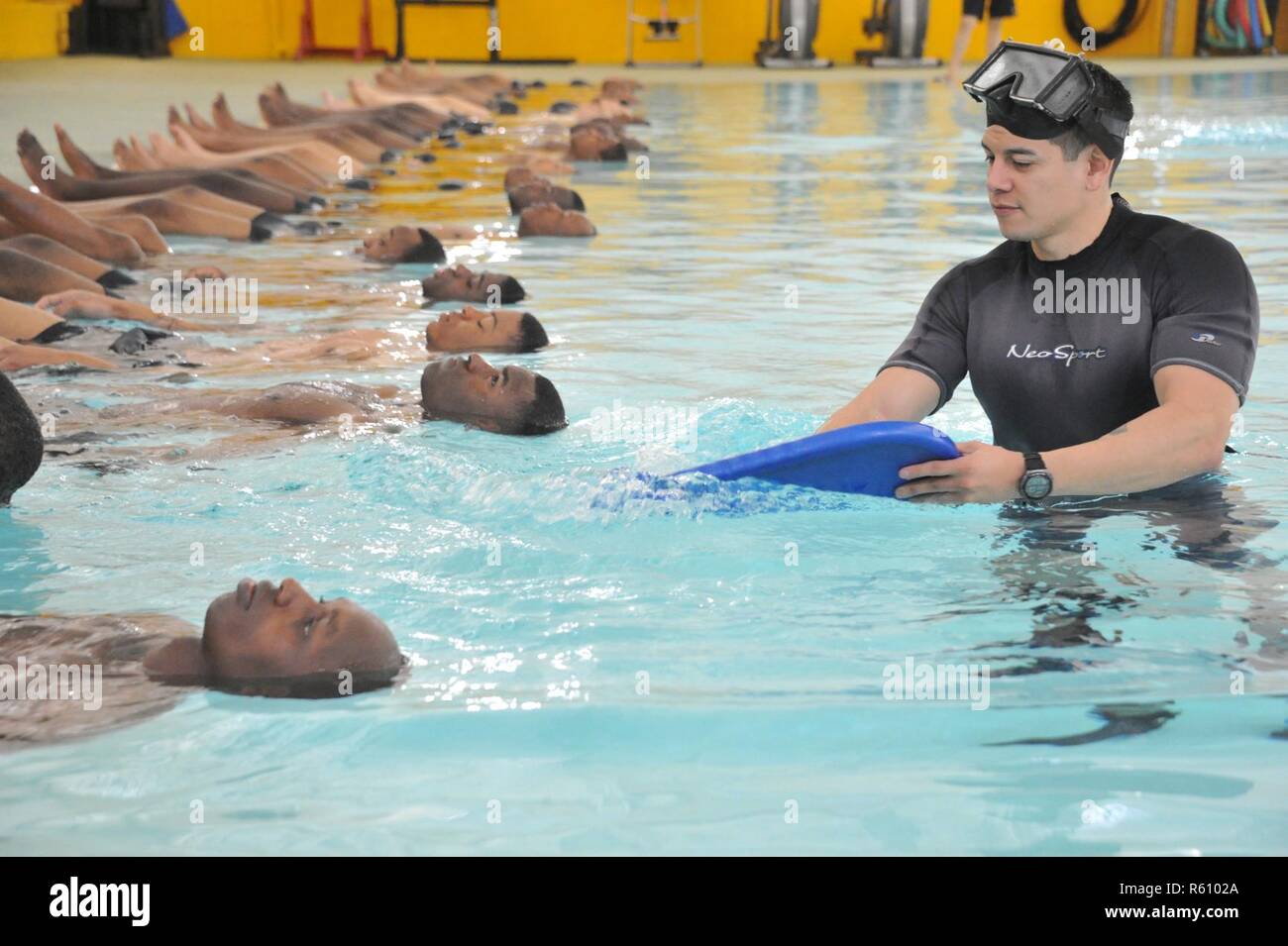 GREAT LAKES, Ill. (April 25, 2017) Boatswain’s Mate 1st Class Francisco ...