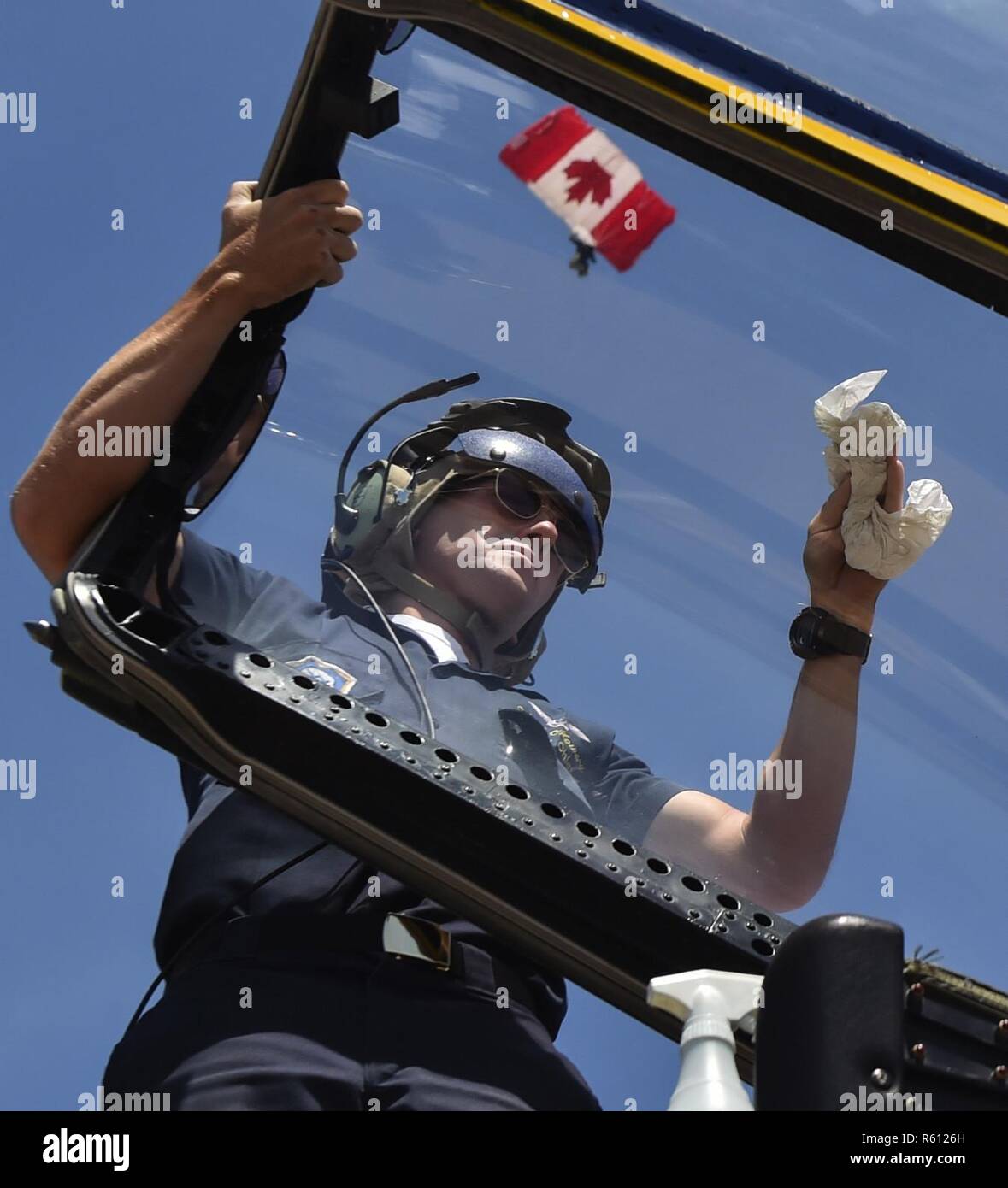 BARKSDALE, La. (May. 5, 2017) Aviation Support Equipment Technician 2nd ...