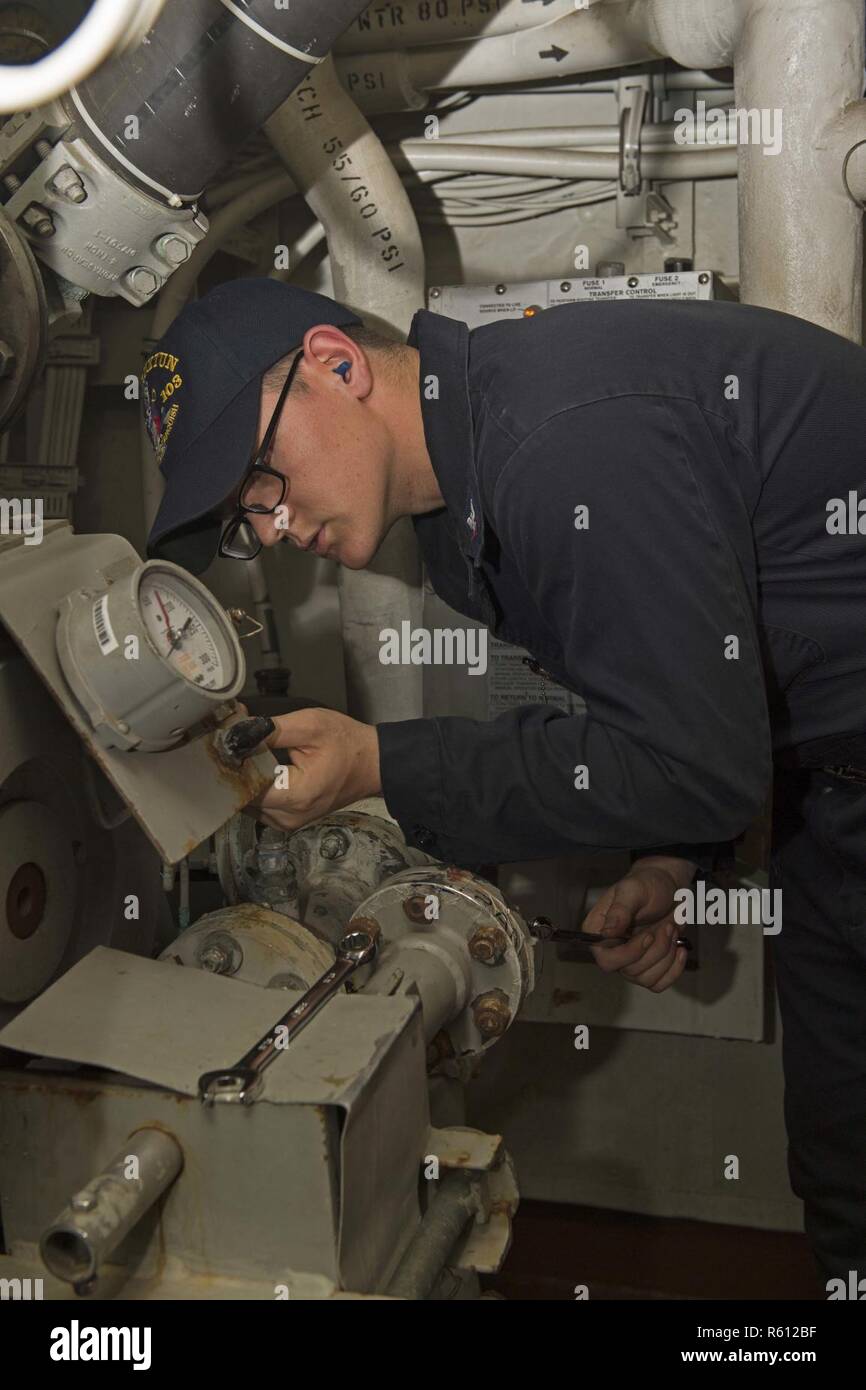 RED SEA (May 1, 2017) Gas Turbine Systems (Mechanical) 3rd Class Tyron ...