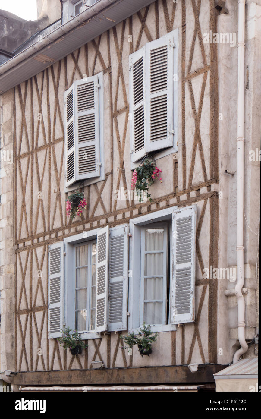 Halftimbered beams hi-res stock photography and images - Alamy