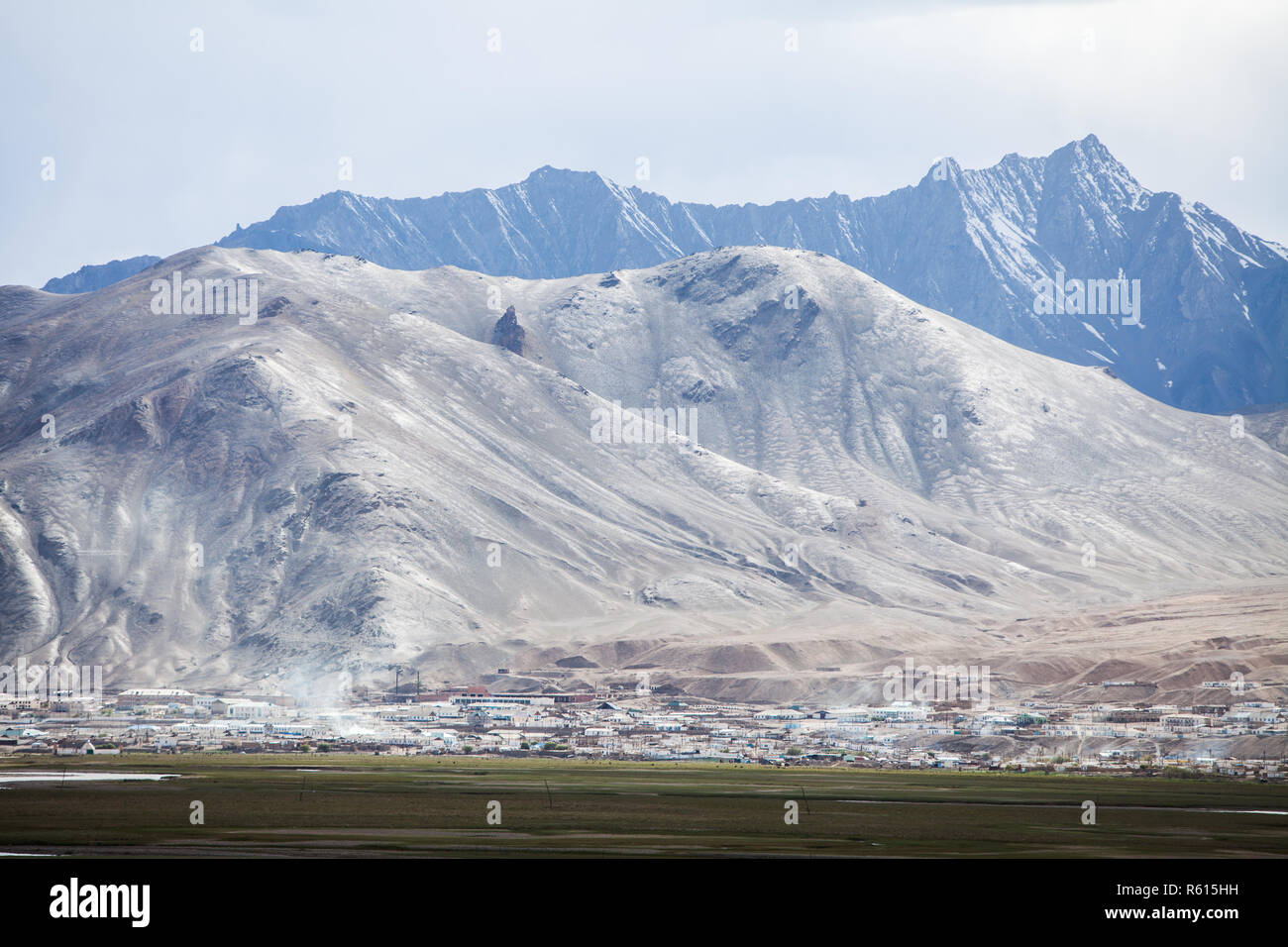 Overview of the town of Murghab, in Tajikistan Stock Photo - Alamy