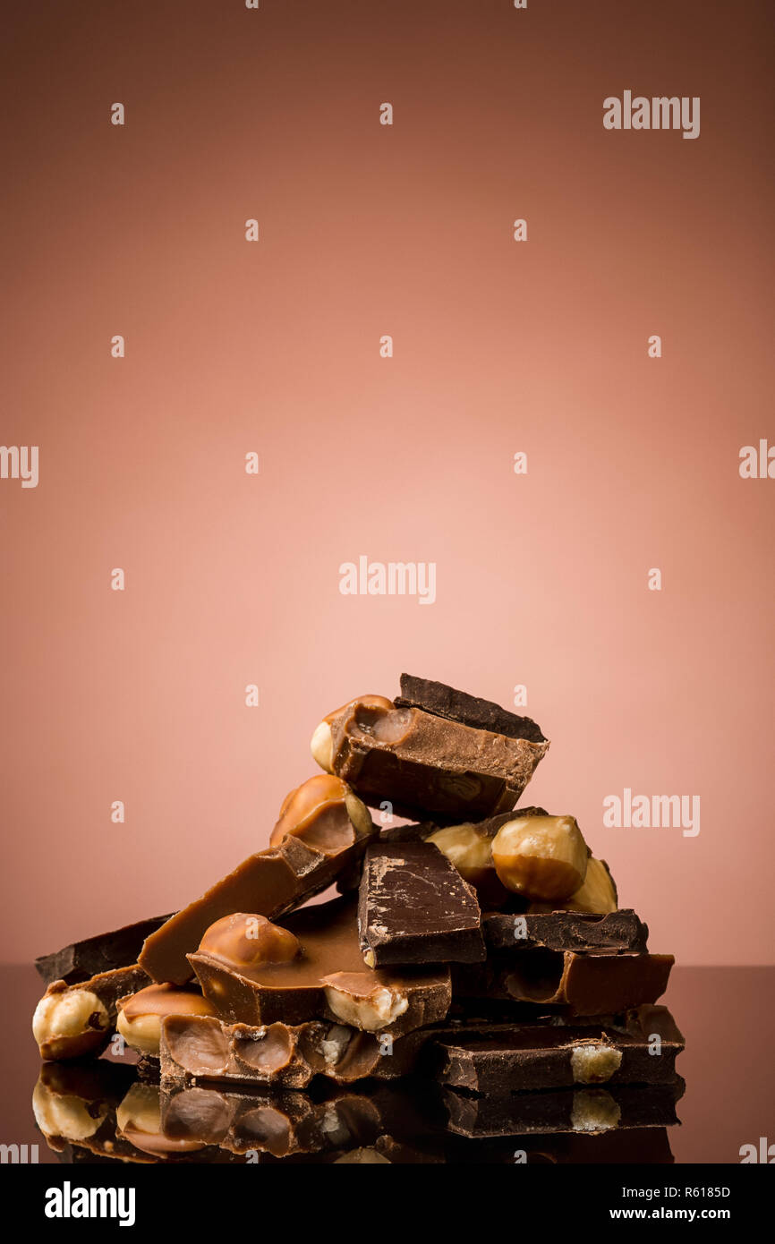 Pile of broken chocolate Stock Photo - Alamy