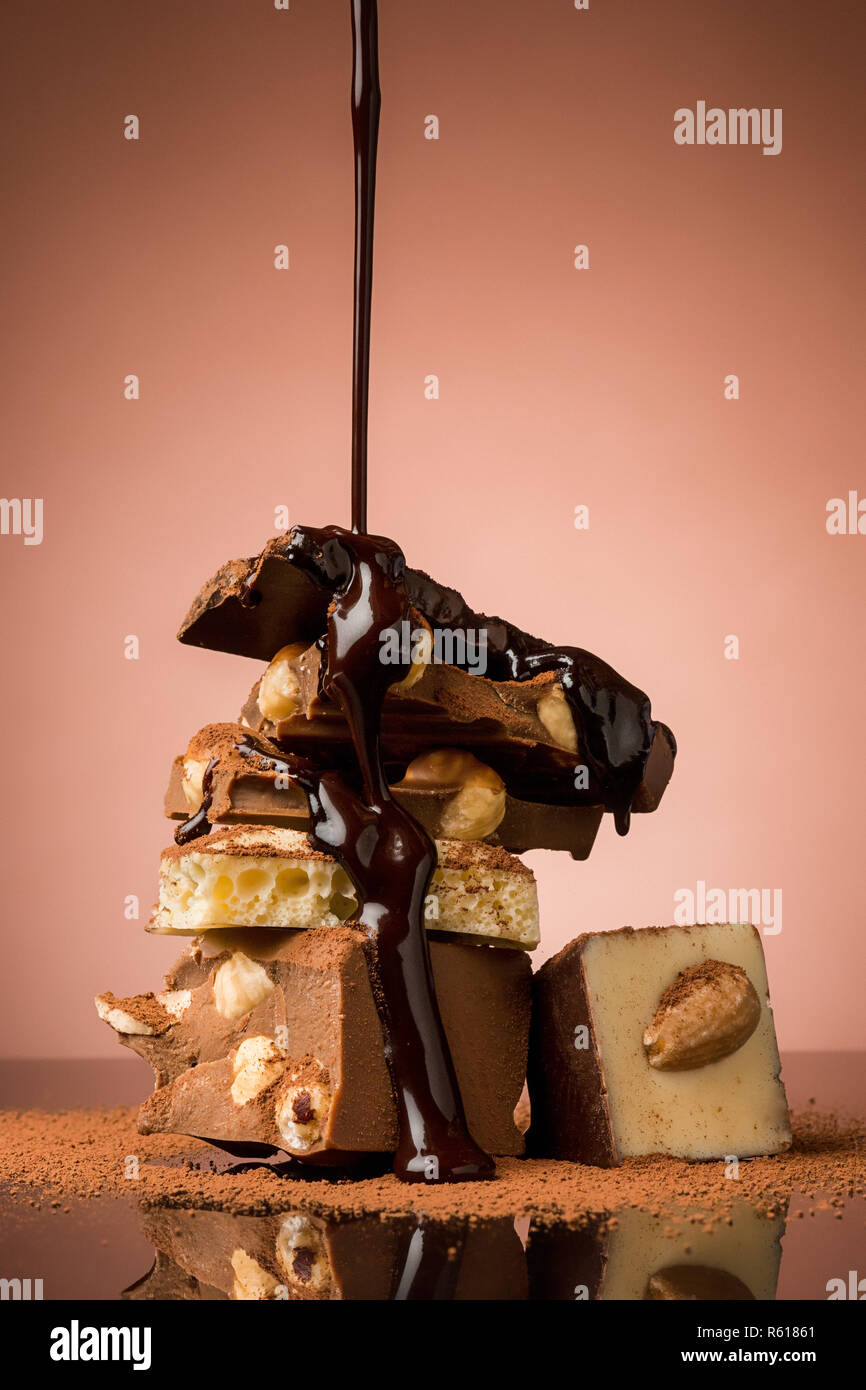Pile of broken chocolate Stock Photo - Alamy