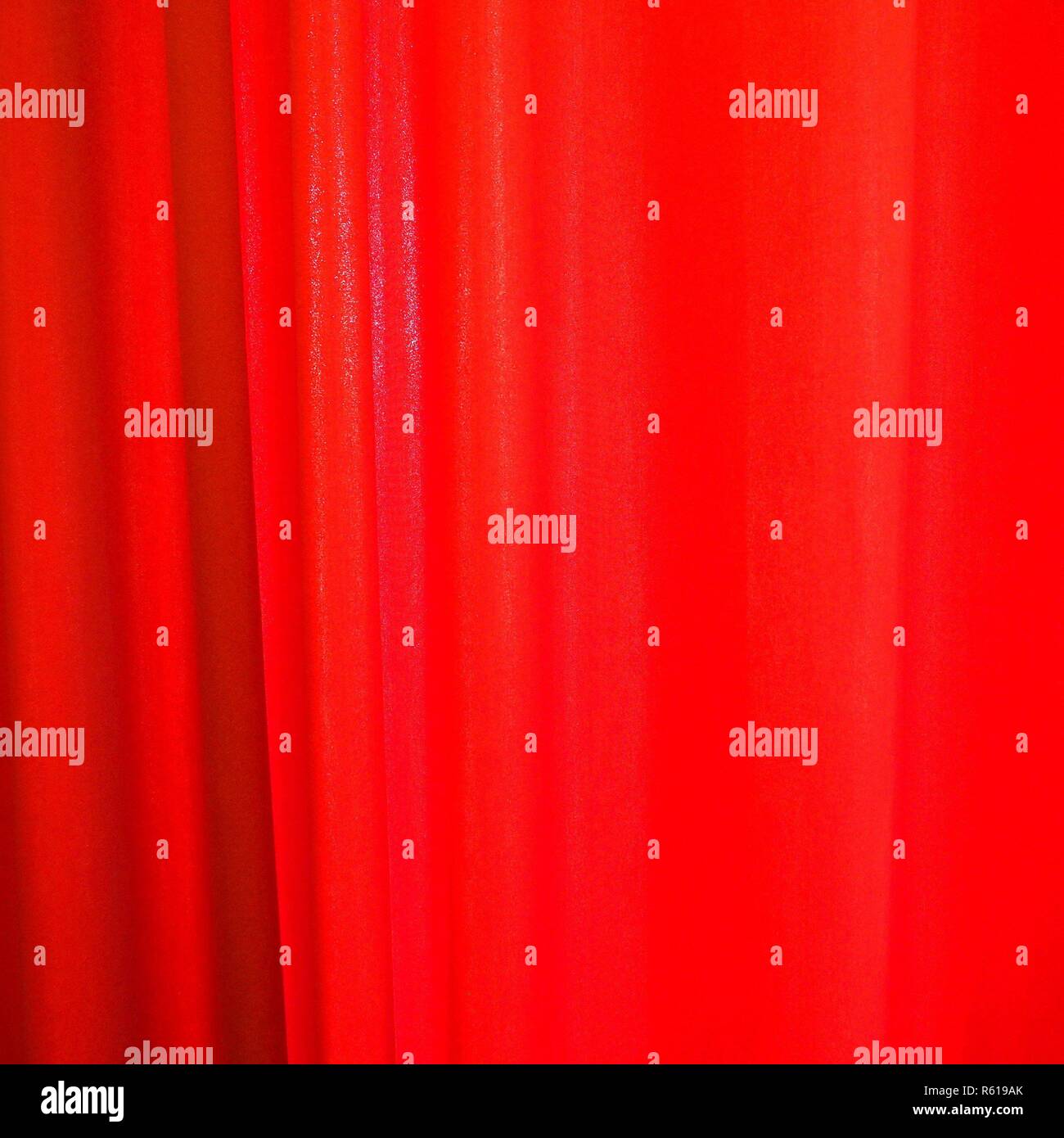 red curtain background Stock Photo - Alamy
