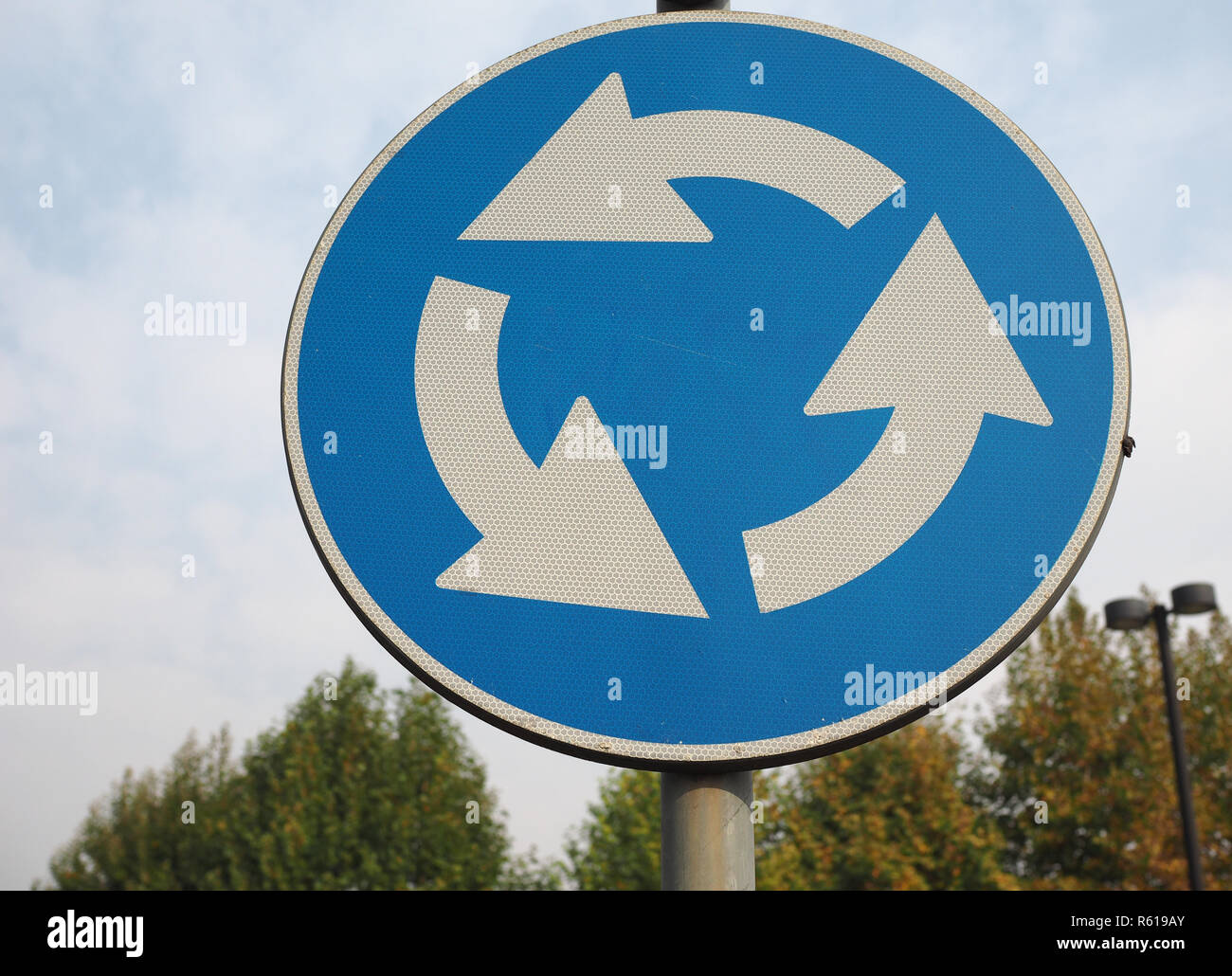 roundabout traffic sign Stock Photo - Alamy