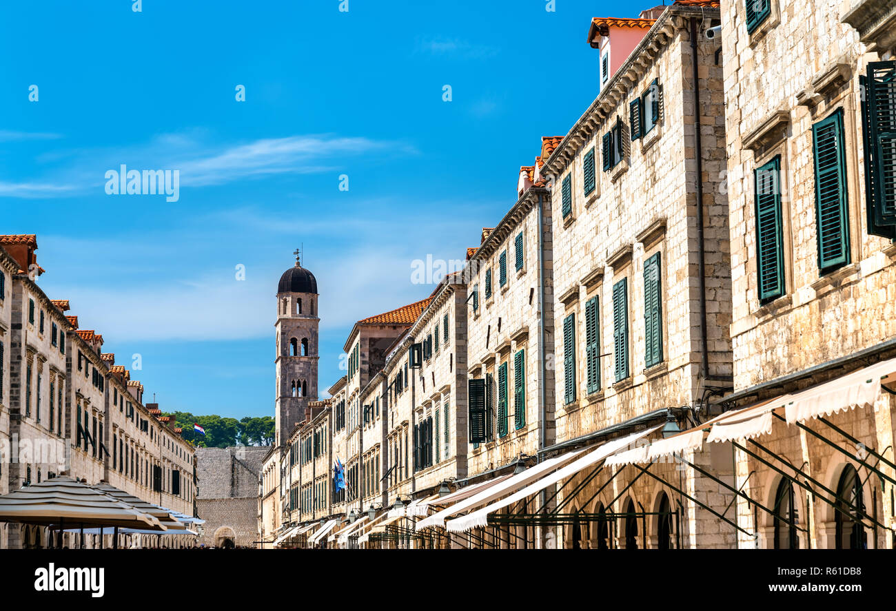 Buildings on Stradun, the main street of Dubrovnik, Croatia Stock Photo ...