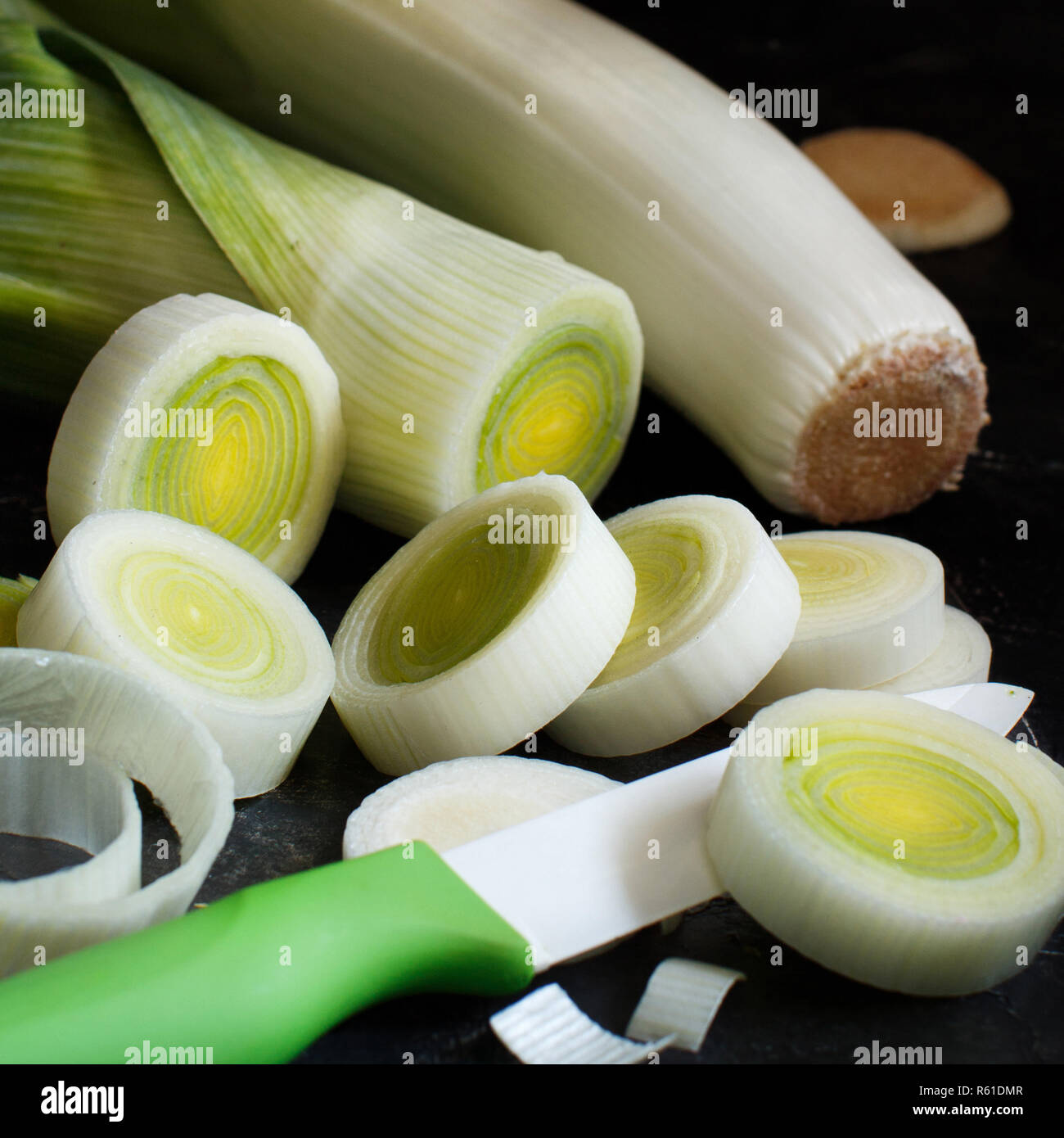 Fresh leeks whole and sliced Stock Photo - Alamy
