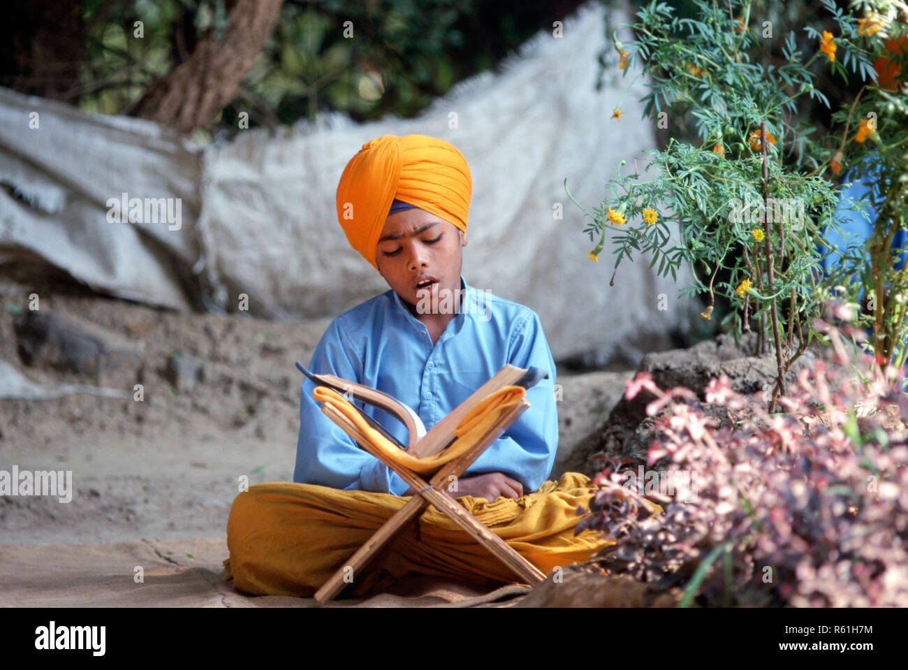 Gurukul hi-res stock photography and images - Alamy