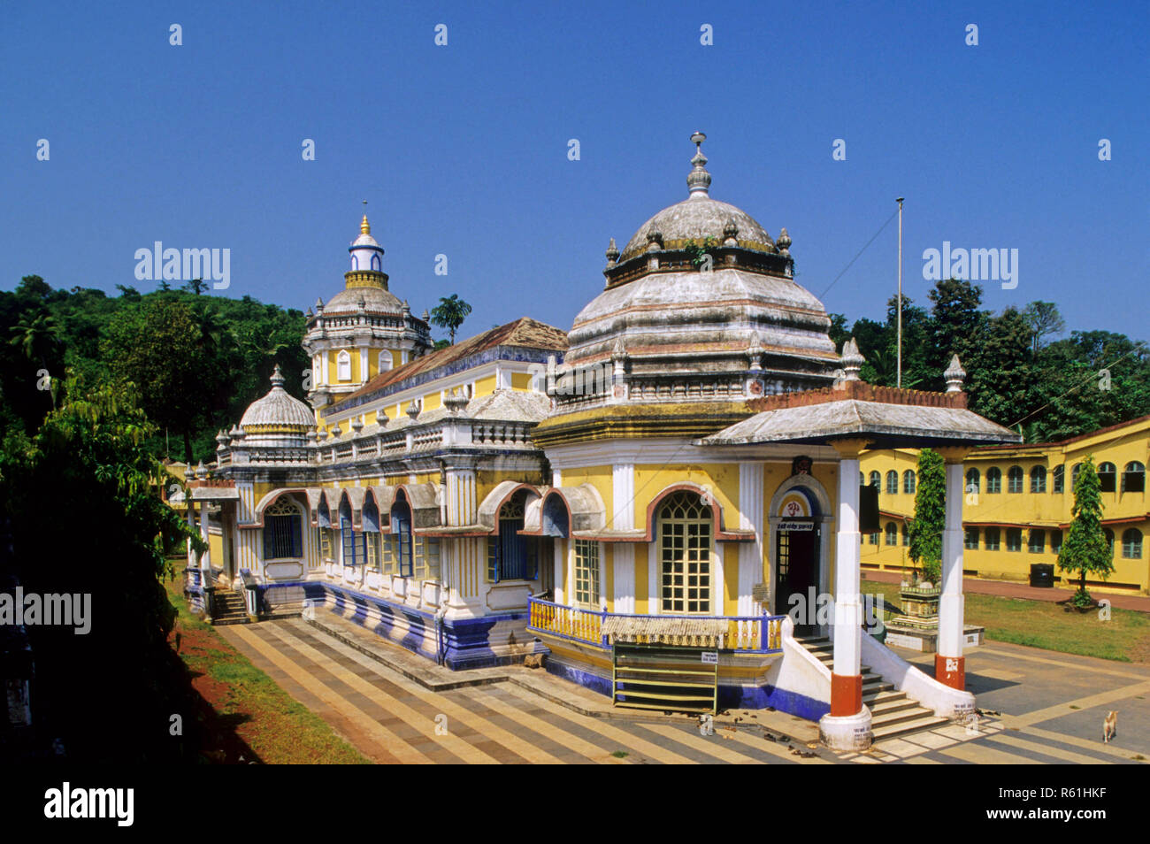 mangeshi temple, goa, india Stock Photo - Alamy