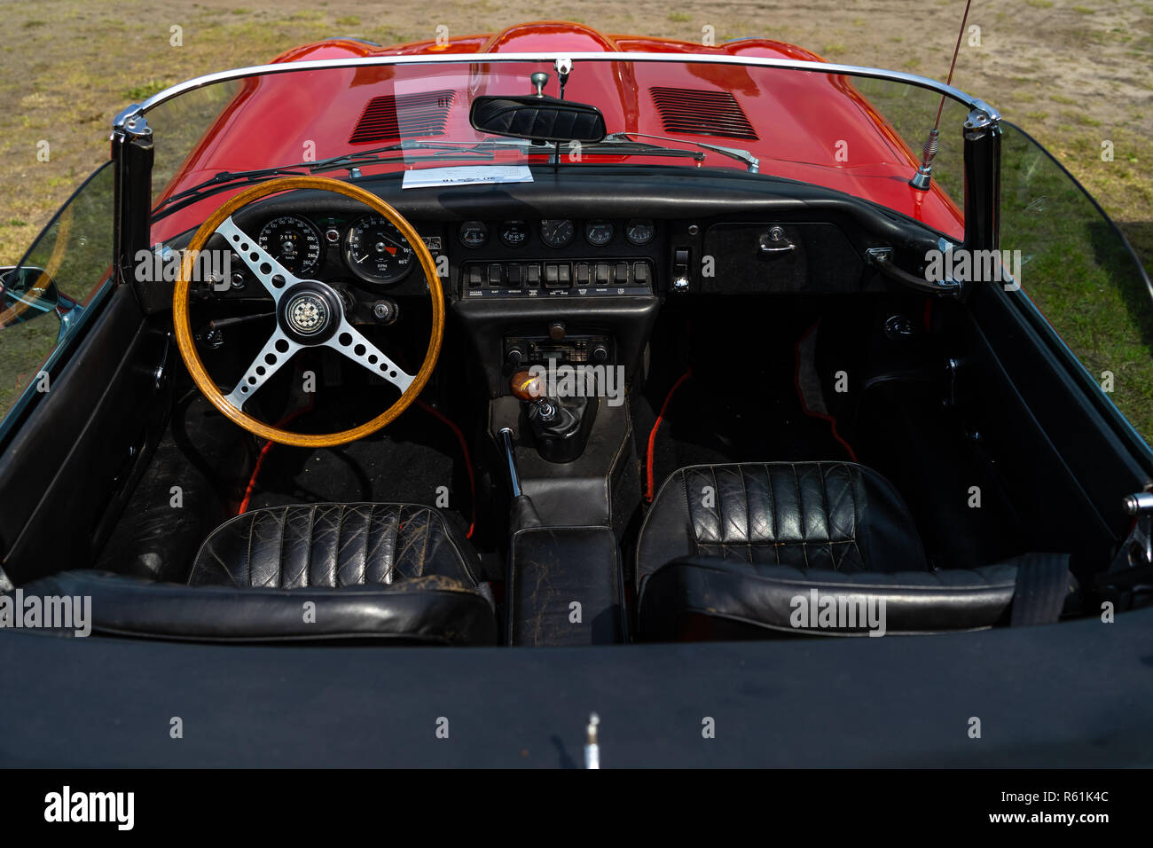 Jaguar e type interior hi-res stock photography and images - Alamy
