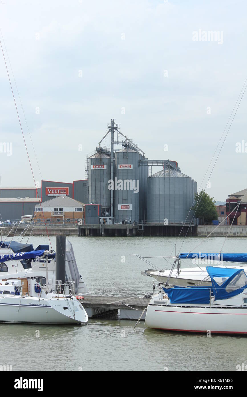 Chatham docks medway hi-res stock photography and images - Alamy