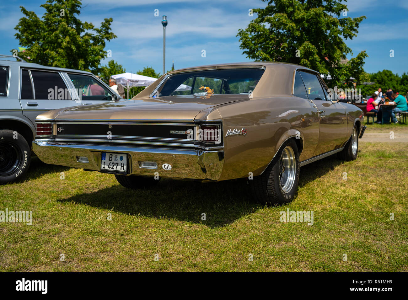 1965 chevrolet chevelle malibu ss hi-res stock photography and images ...