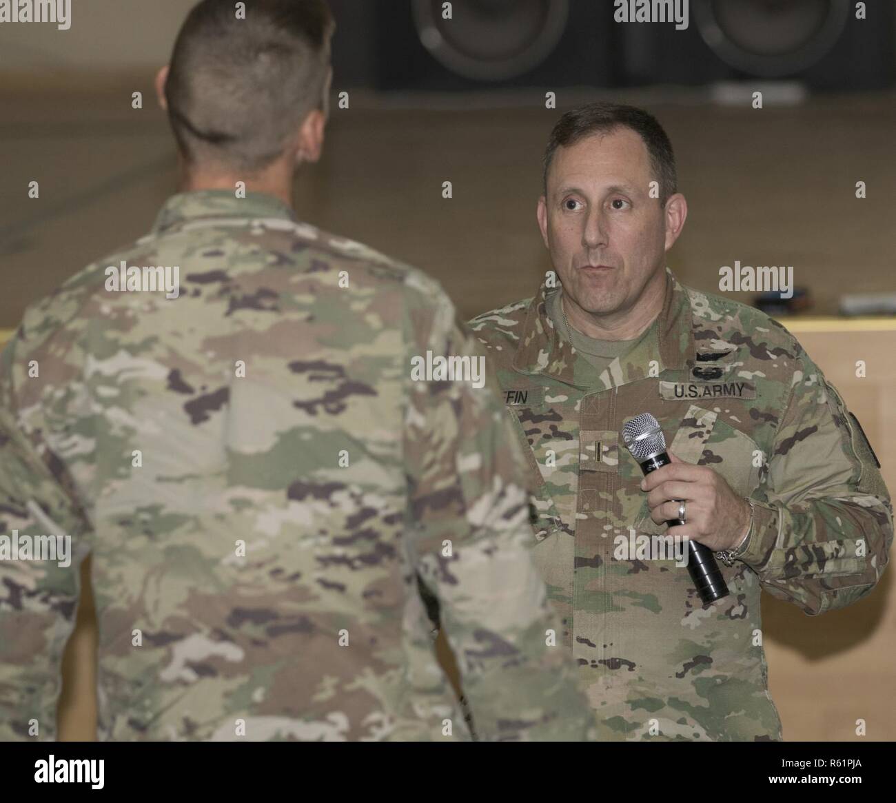 Chief warrant officer 5 hal griffin iii hi-res stock photography and images - Alamy