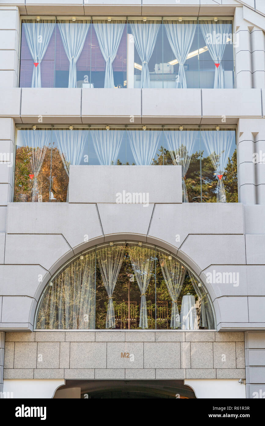 M2 , Setagaya-Ku, Tokyo, Japan. Designed by Kengo Kuma. Built in 1991 ...