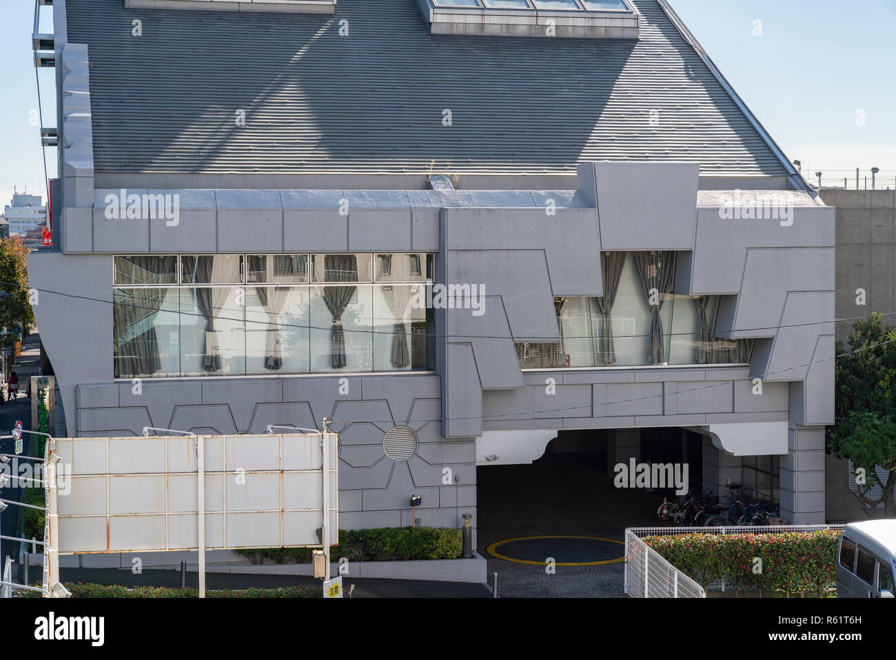 M2 , Setagaya-Ku, Tokyo, Japan. Designed by Kengo Kuma. Built in 1991 ...