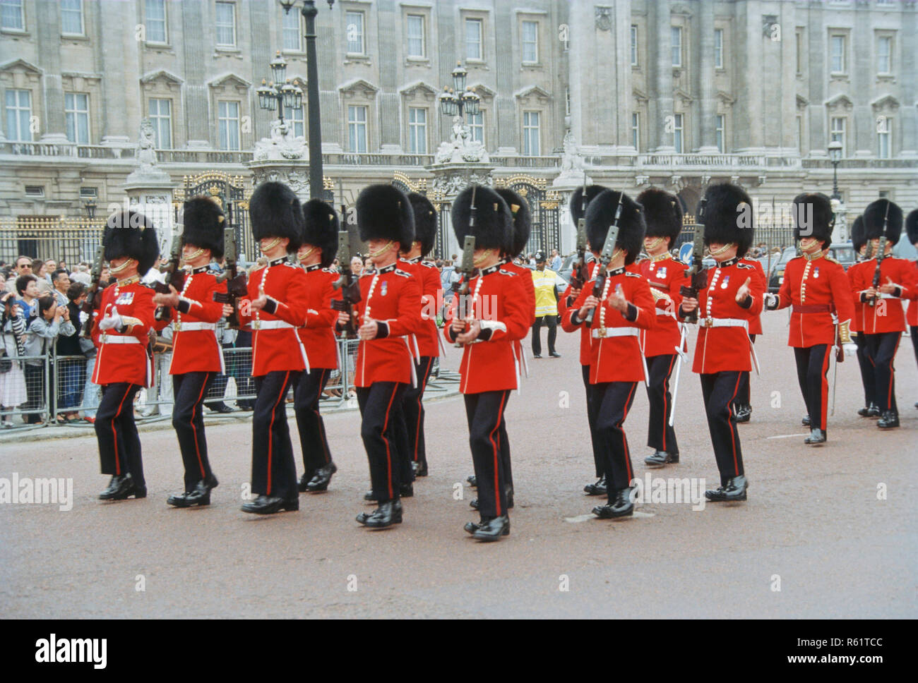 Change guards hi-res stock photography and images - Alamy