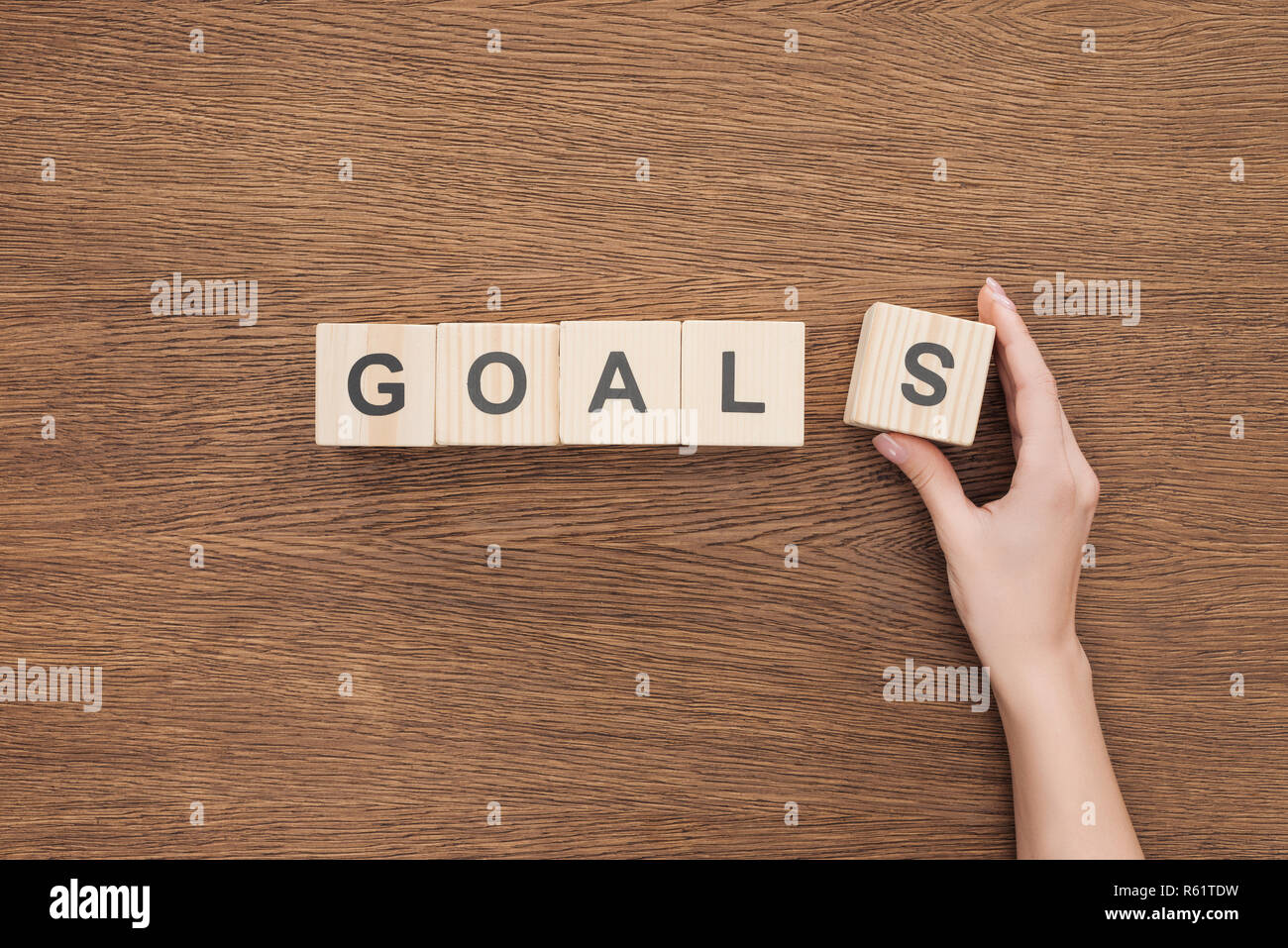 Adjusting aim hi-res stock photography and images - Alamy