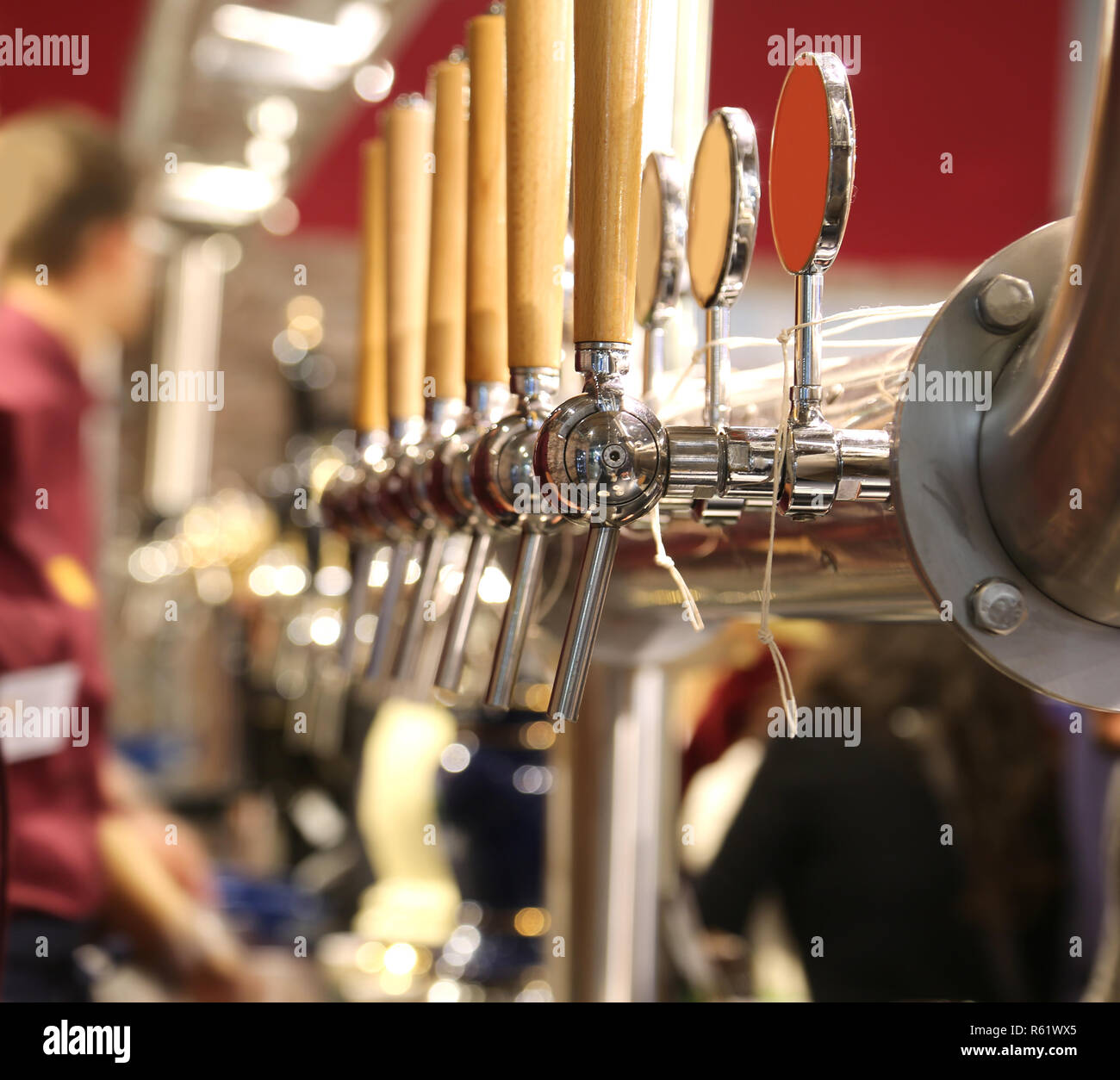 Draught bar bars hi-res stock photography and images - Alamy