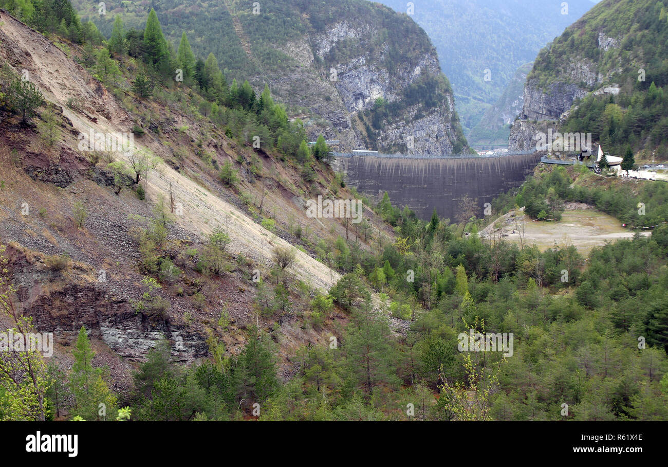 Vajont valley hi-res stock photography and images - Alamy