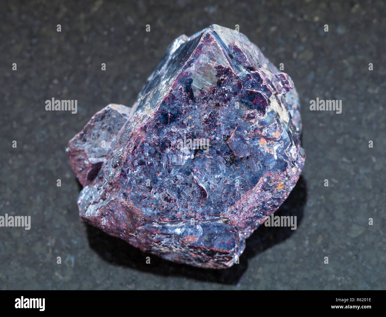 Copper vein rock hi-res stock photography and images - Alamy