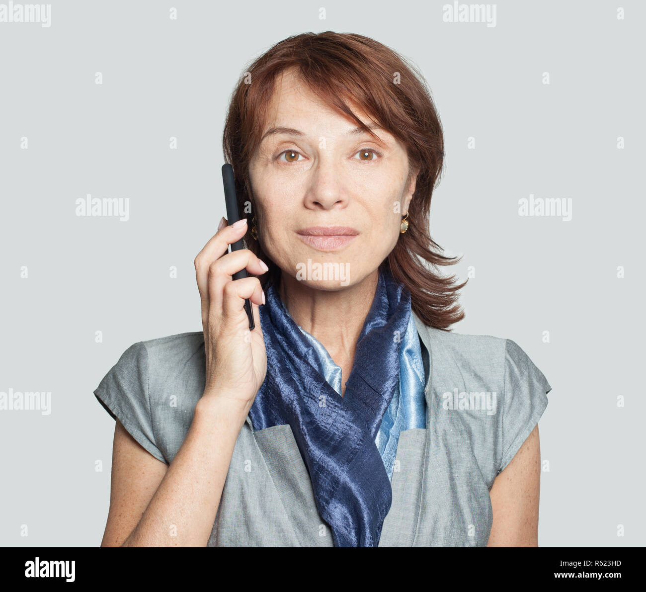 Business woman cell hi-res stock photography and images - Alamy