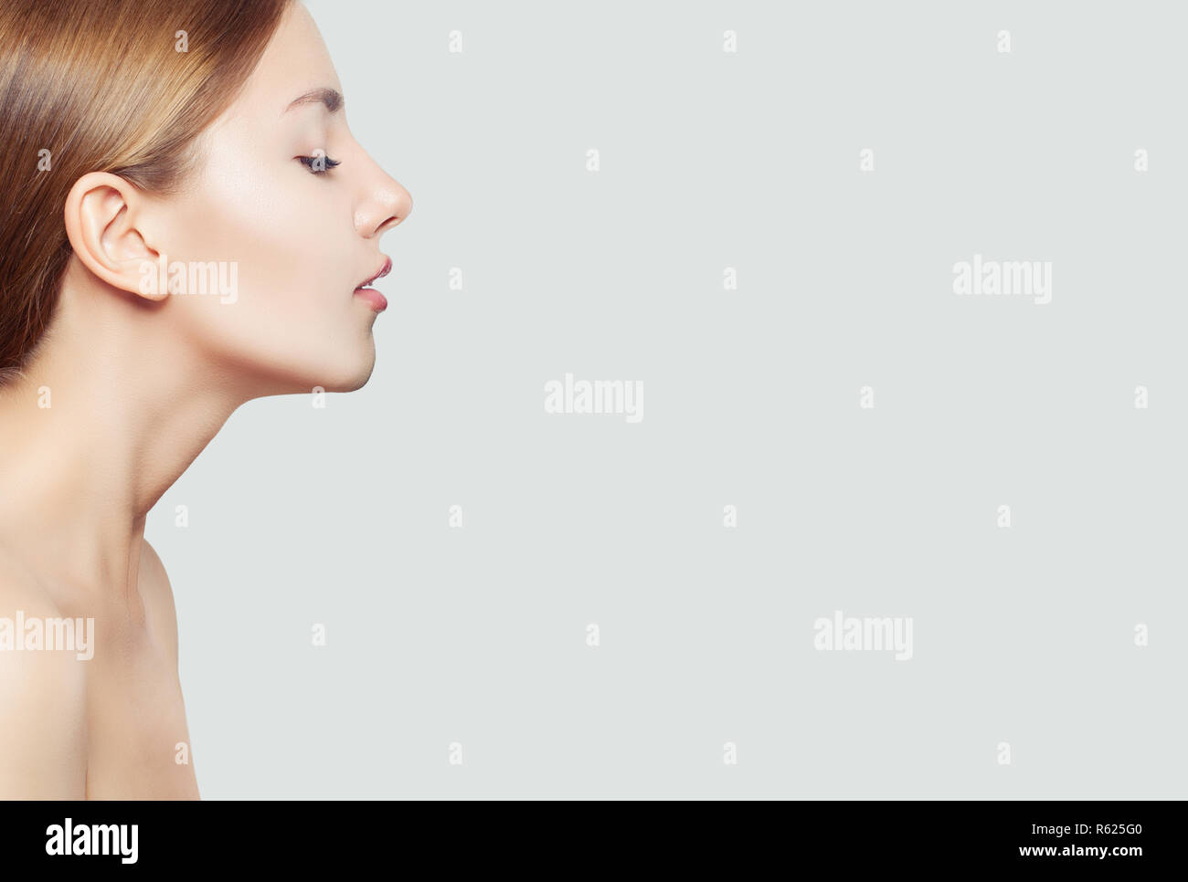 Spa woman with healthy skin, beautiful female profile Stock Photo - Alamy