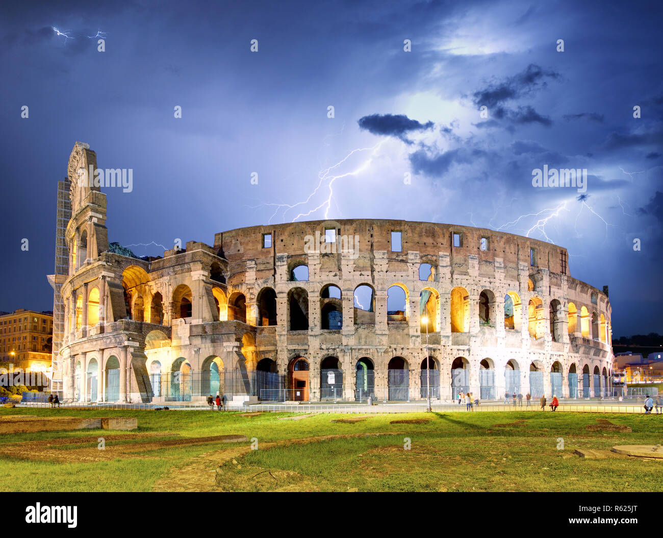 Rome stormy sky hi-res stock photography and images - Alamy