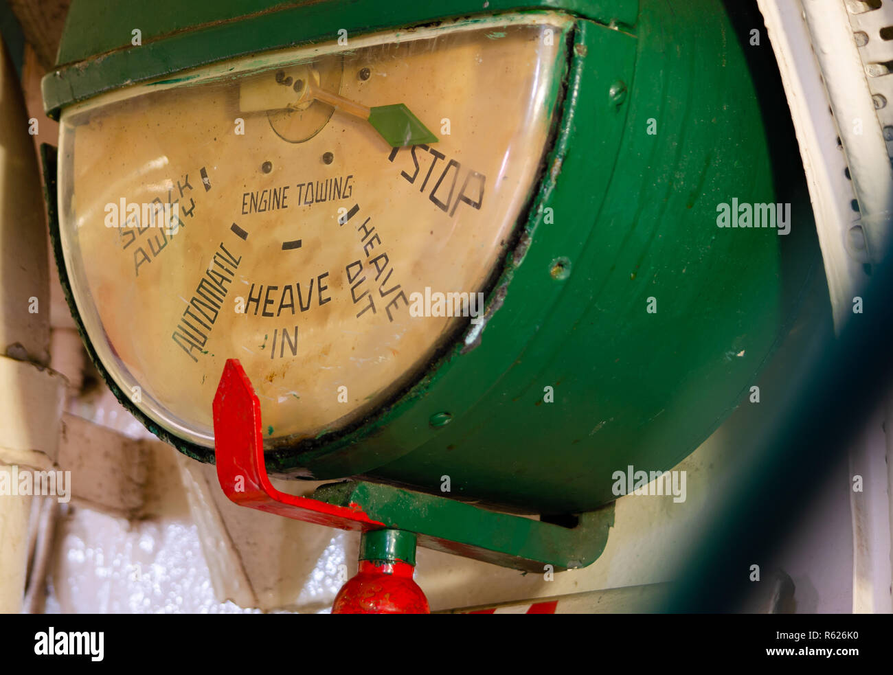 Engine speed dial hi-res stock photography and images - Alamy