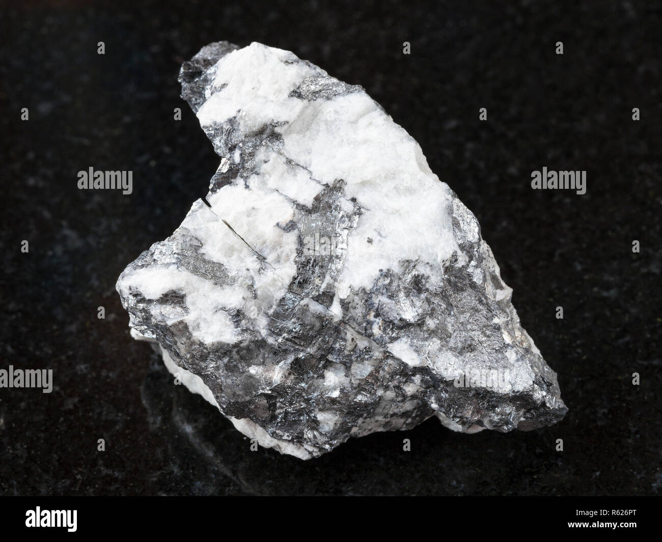 Bismuthinite hi-res stock photography and images - Alamy