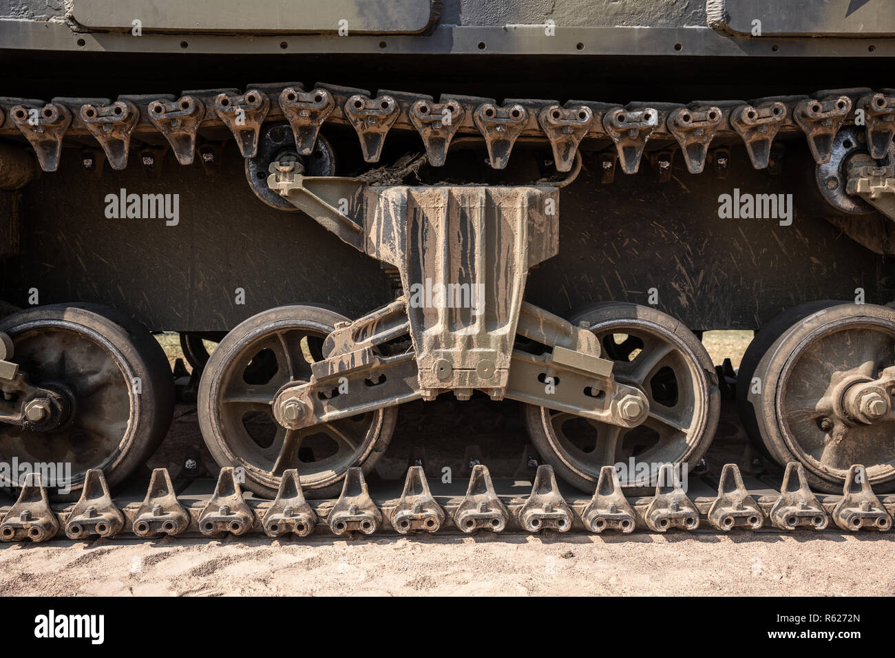 Tank track hi-res stock photography and images - Alamy