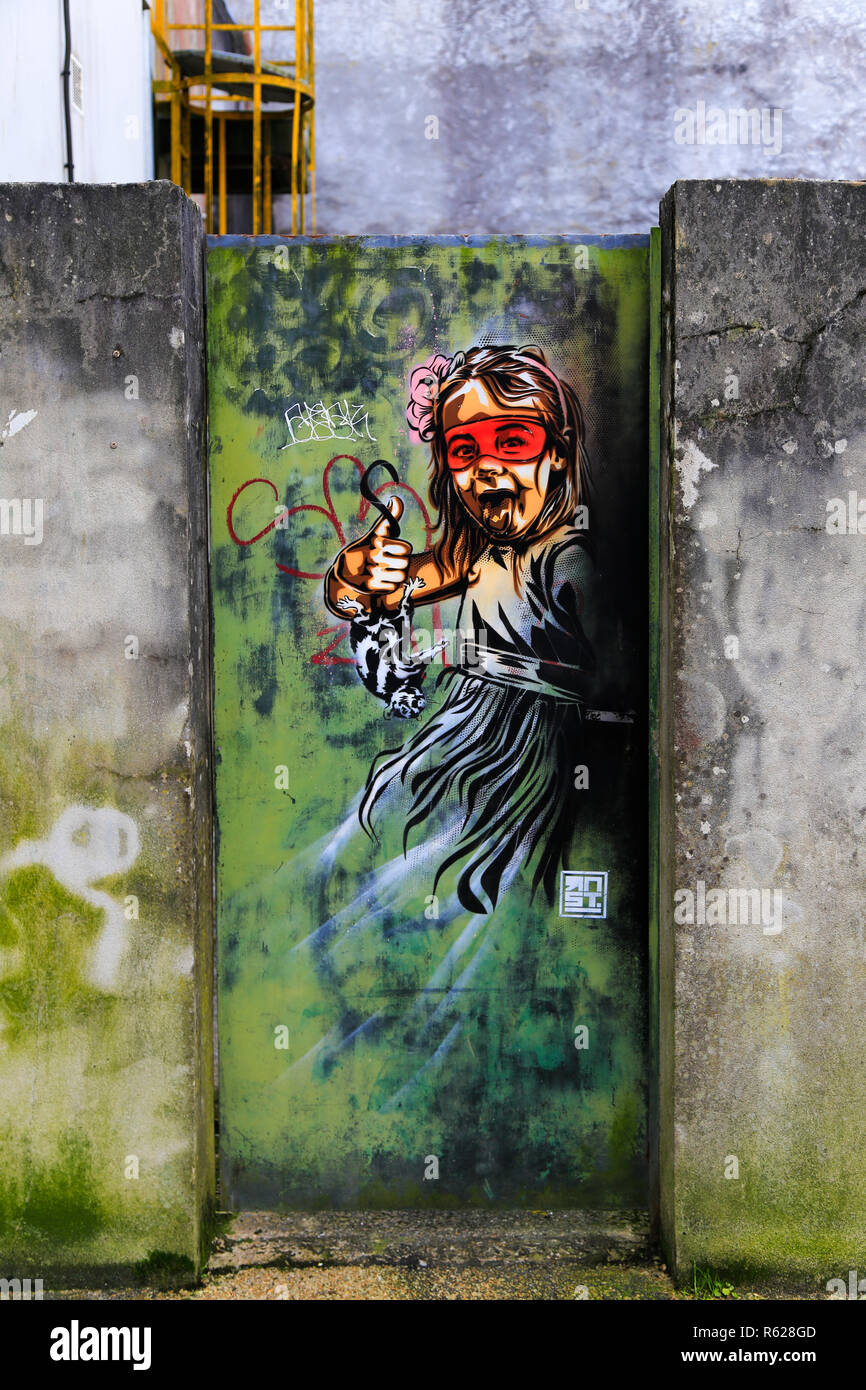 Graffiti wall art in Quimper Stock Photo - Alamy