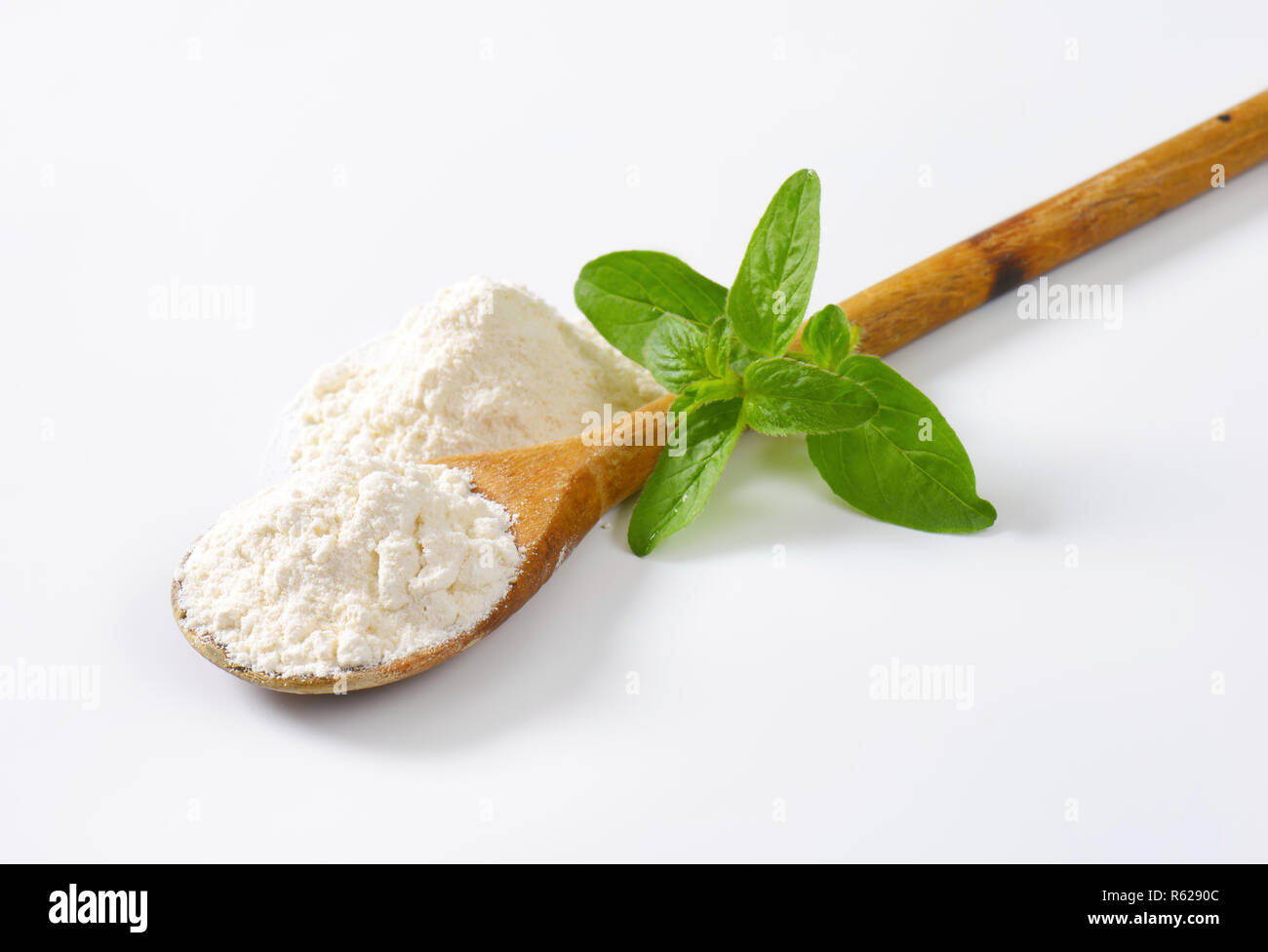 Soft wheat flour Stock Photo - Alamy
