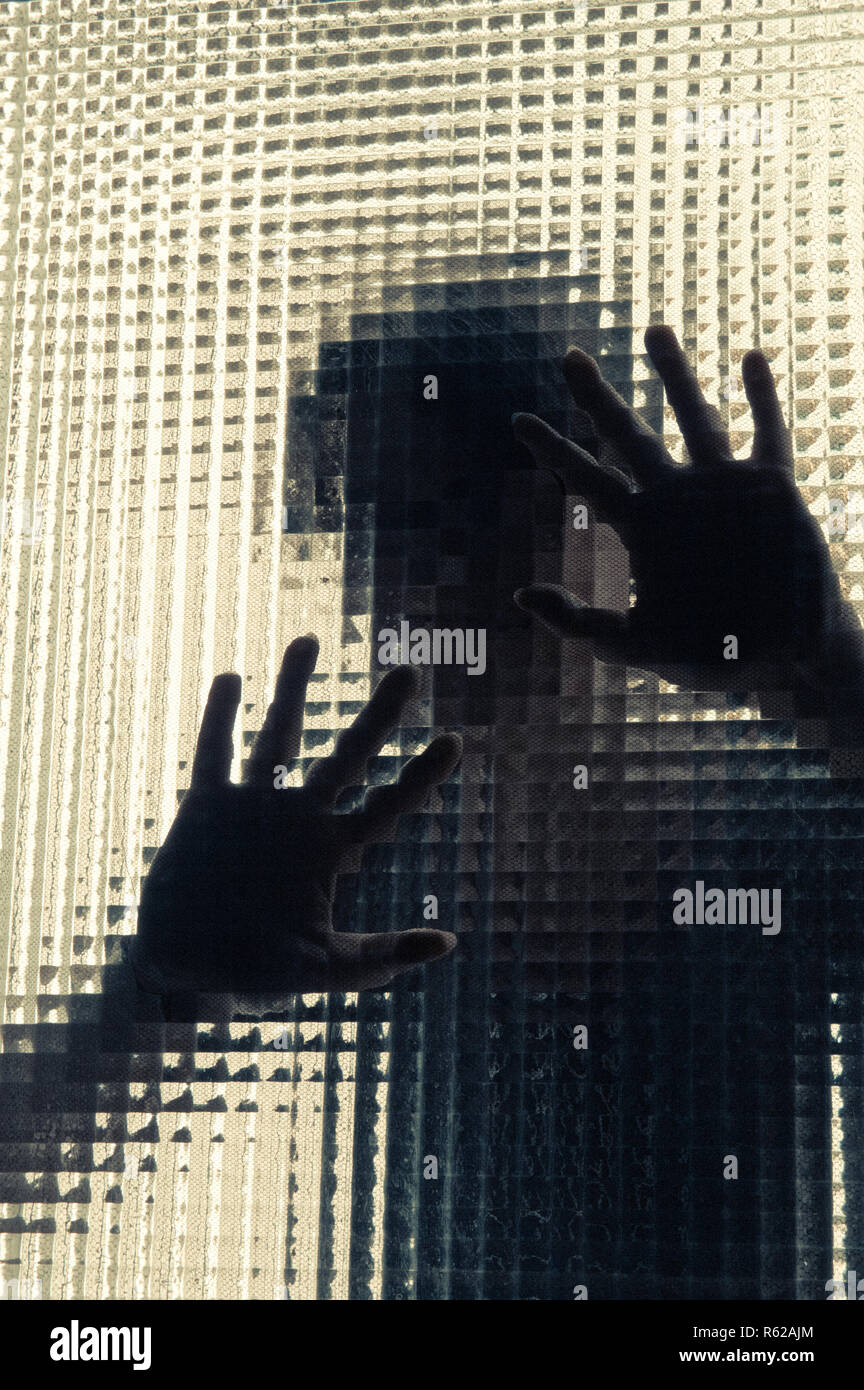 Someone on the other side of the crystal calls our attention silently ...