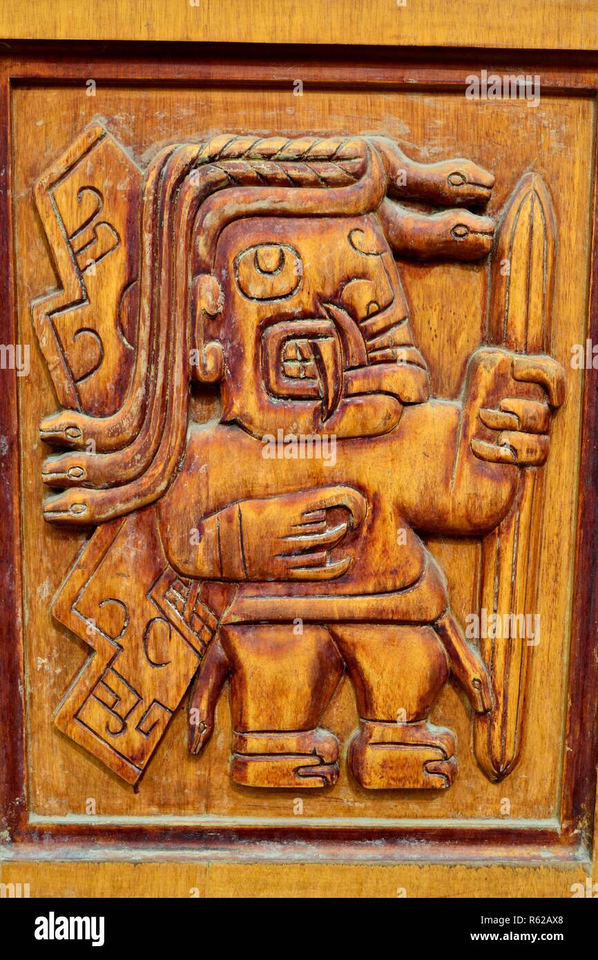 Inca wood carving hi-res stock photography and images - Alamy