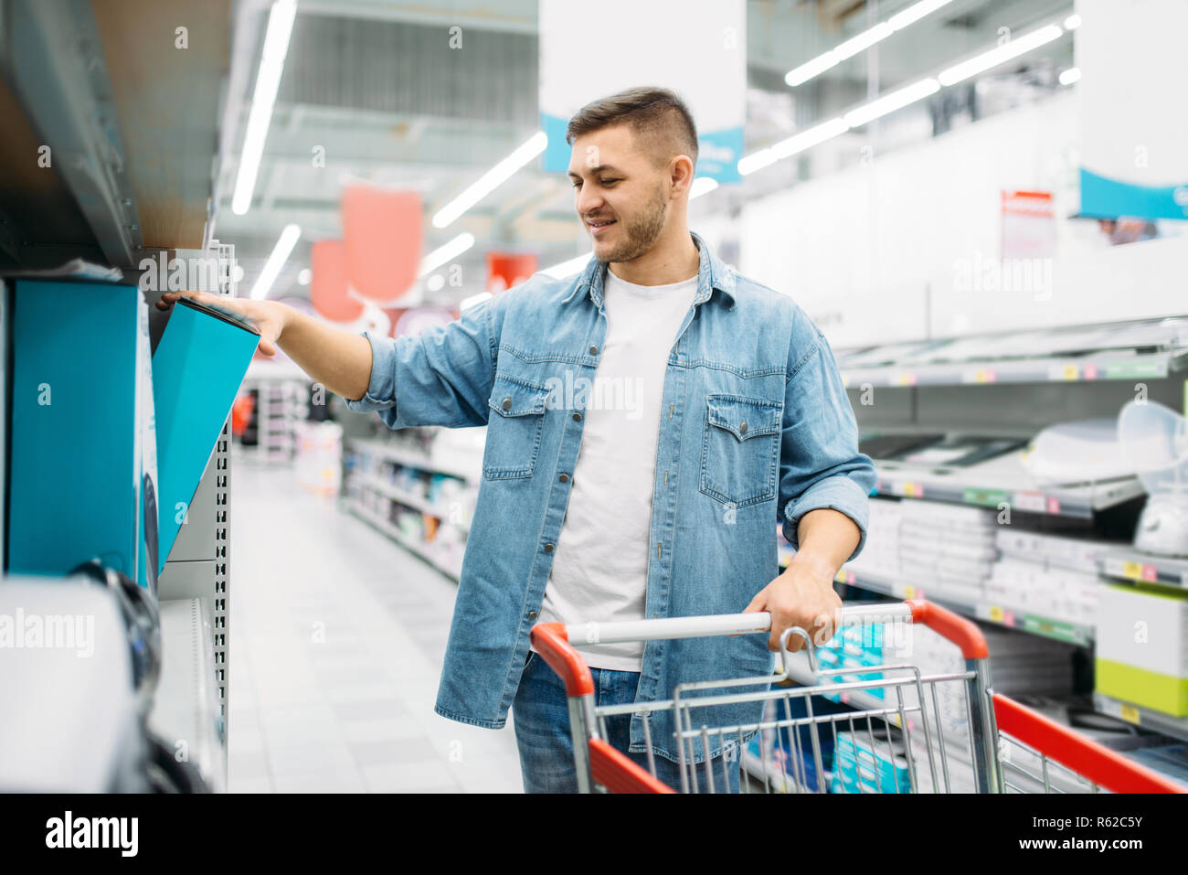 Male consumer hi-res stock photography and images - Alamy