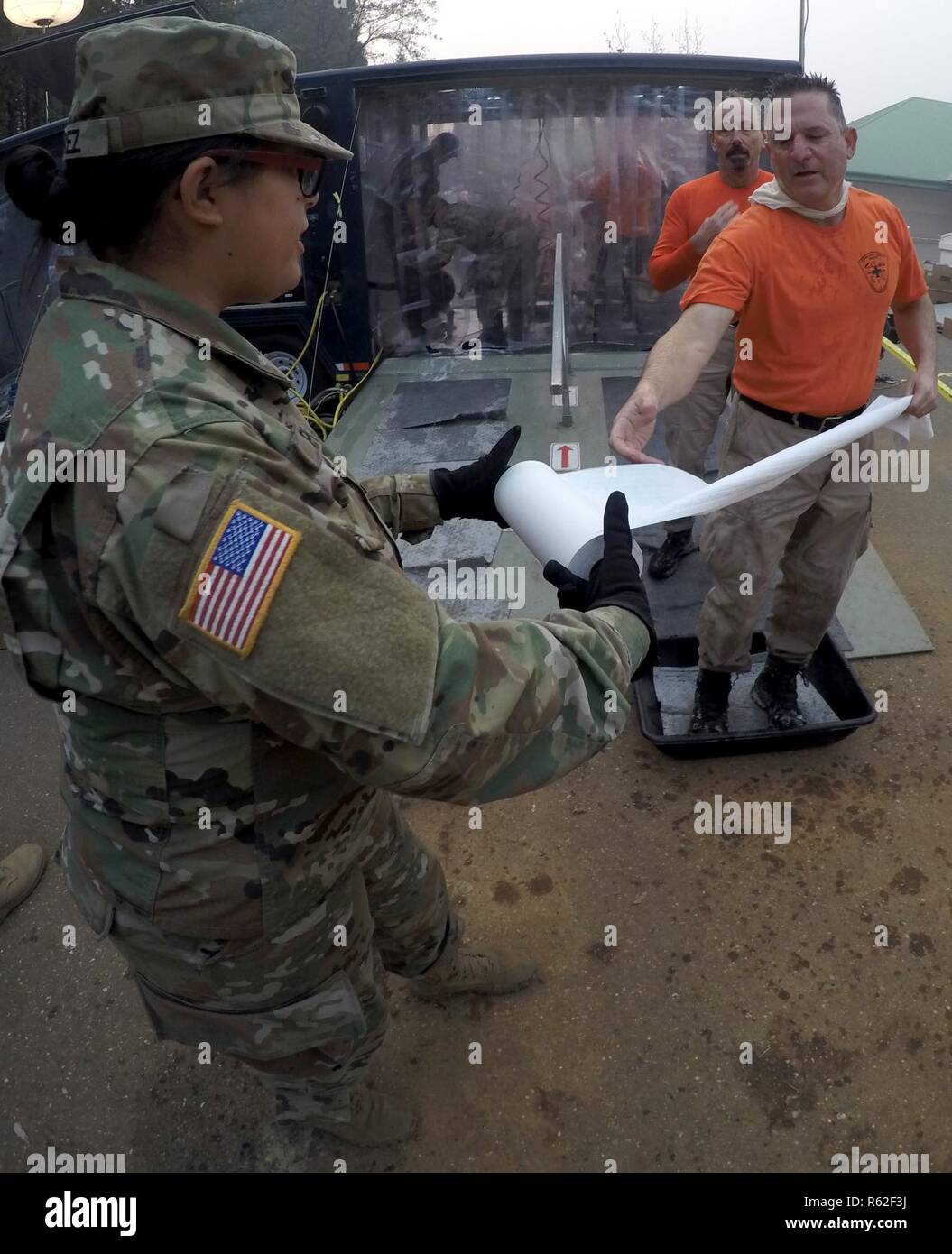 Responder decontamination hi-res stock photography and images - Alamy