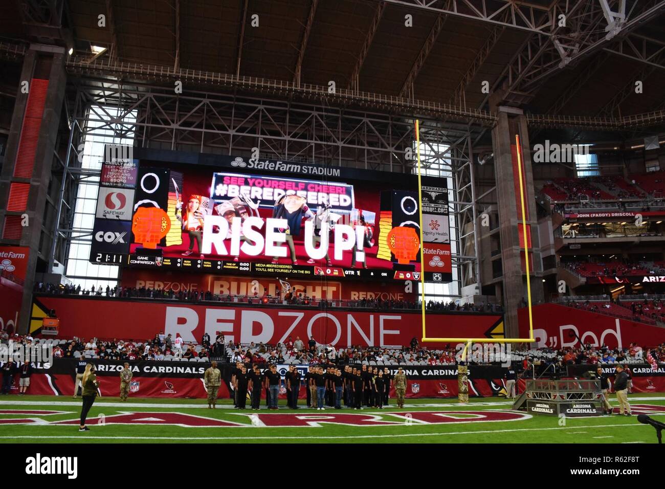 Future Soldiers from the Phoenix Recruiting Battalion march into ...