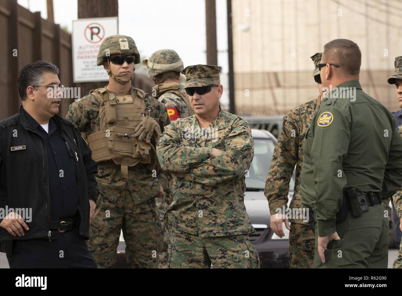 Dhs departmentofdefense hi-res stock photography and images - Alamy