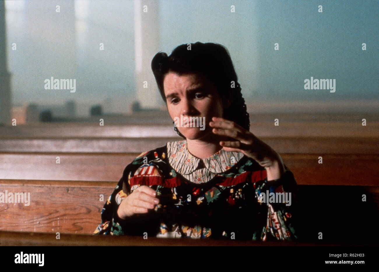 Mare winningham 1980s hi-res stock photography and images - Alamy