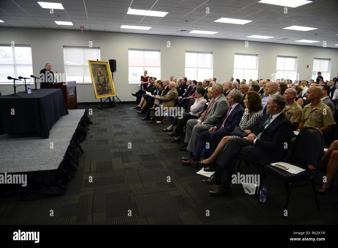 Gen. Peter J. Schoomaker, former USSOCOM commander and Army chief of ...