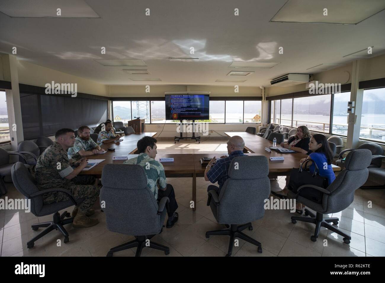 Marine Corps Base Hawaii (MCBH) leaders meet with Hawaii State ...