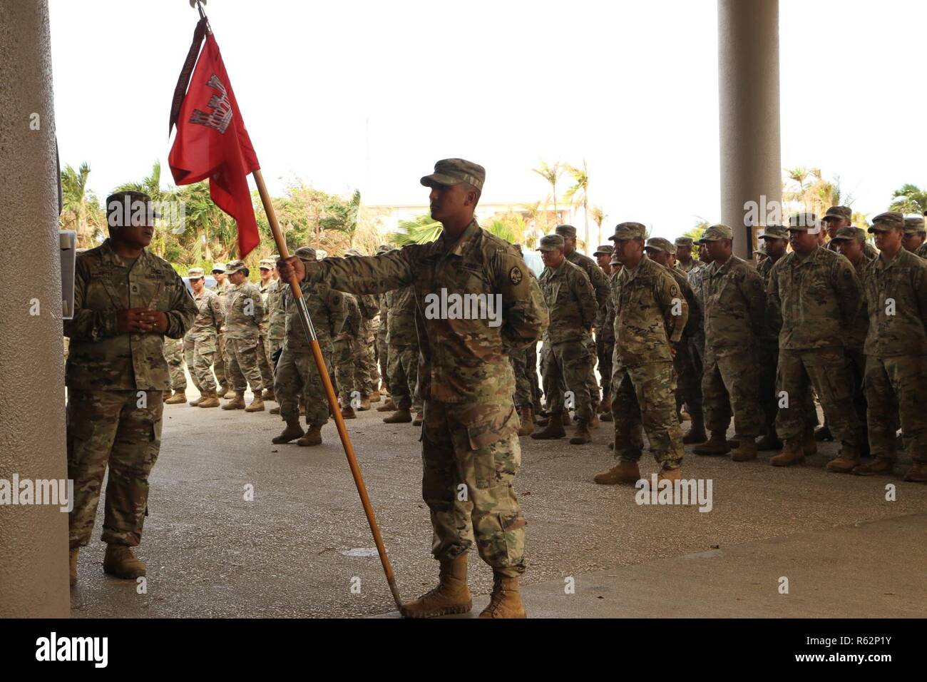 U.S. Army Soldiers with the 1224th Engineer Support Company, Guam Army ...
