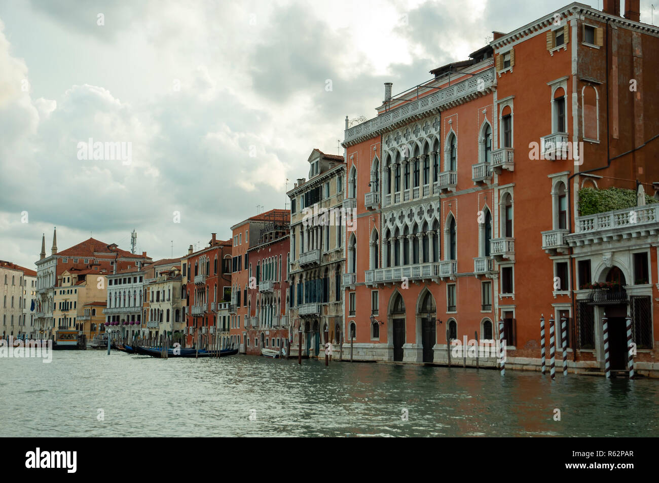 Gothic venetian architecture hi-res stock photography and images - Alamy