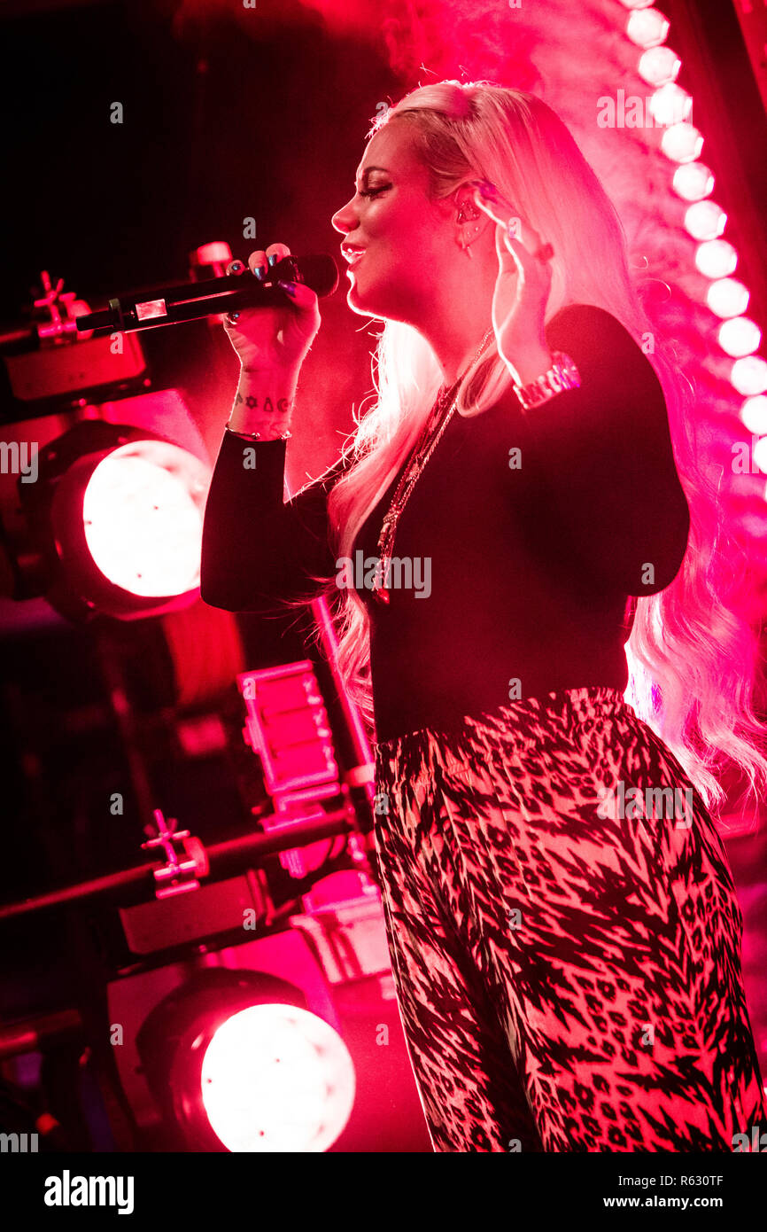 Milan, Italy. 02nd Dec, 2018. The English singer-songwriter and ...