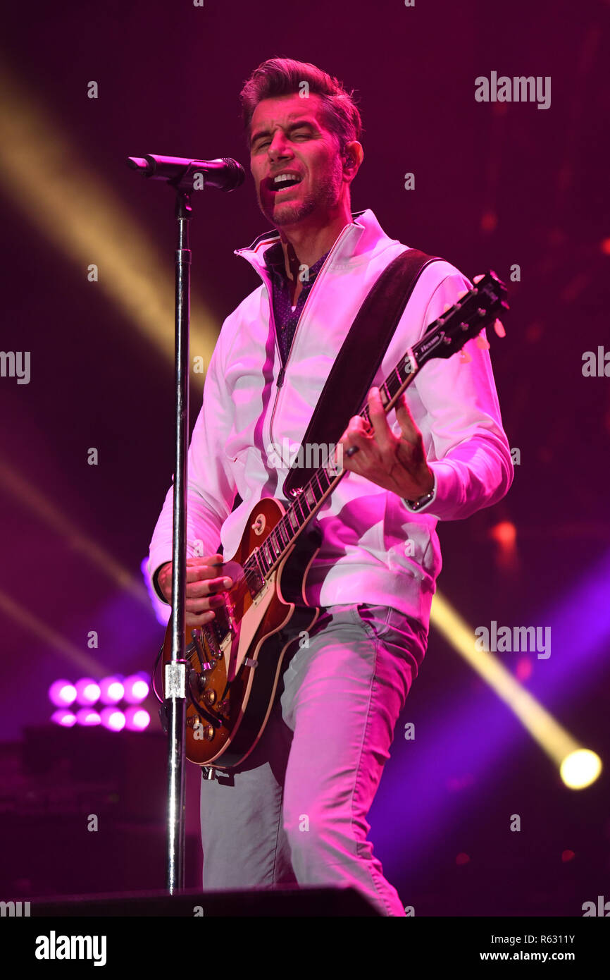311 performs hi-res stock photography and images - Alamy