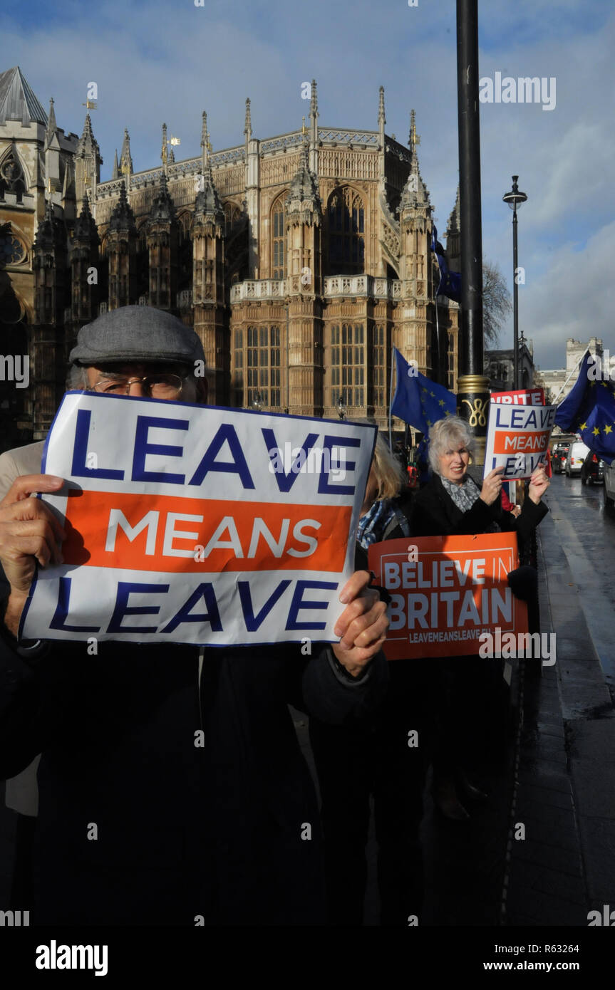 Rally angry voters hi-res stock photography and images - Alamy