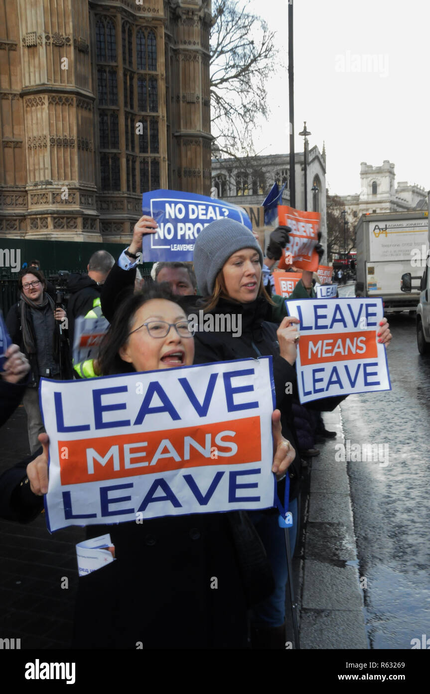 Rally angry voters hi-res stock photography and images - Alamy