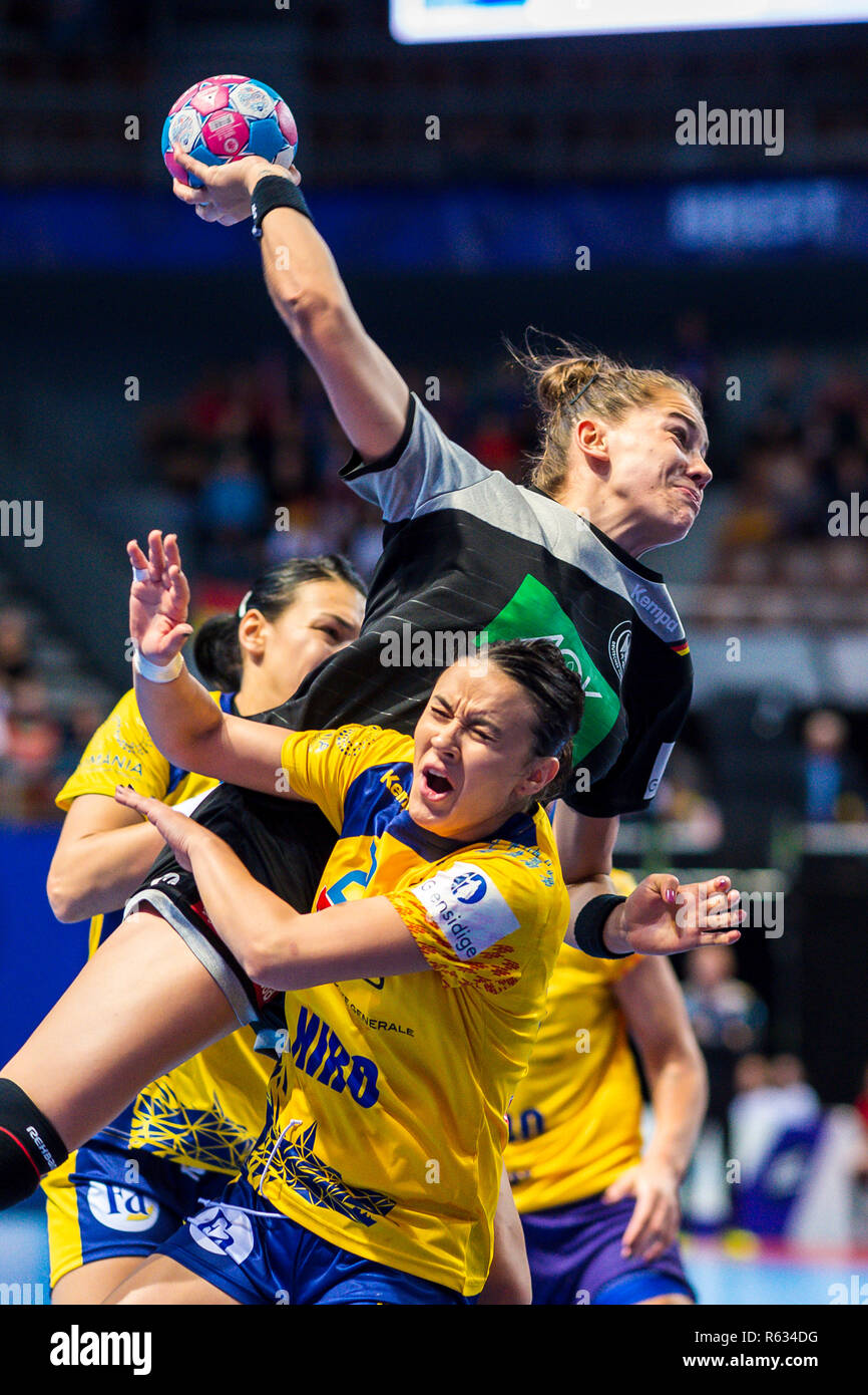 03 December 2018, France (France), Brest: Handball, women: EM, Germany ...