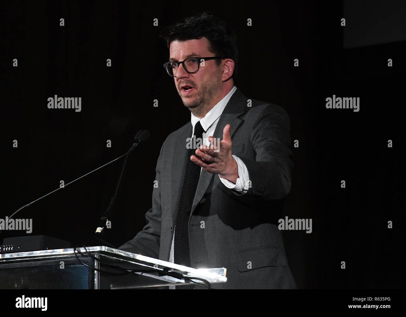 Los Angeles, California, USA. 2nd Dec, 2018. PETER MEEHAN attneds the ...