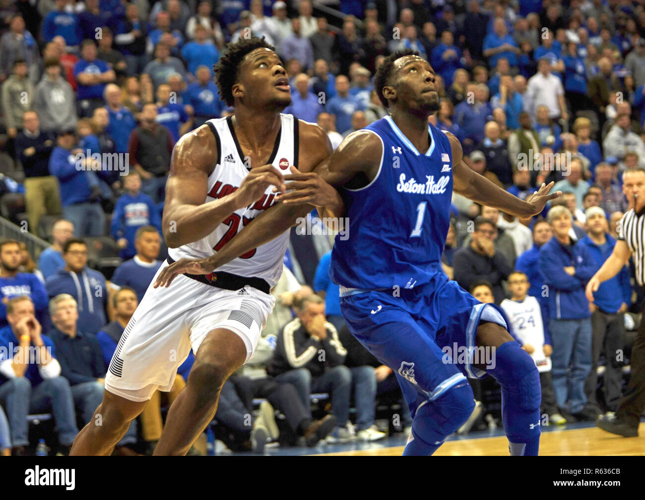 Newark, New Jersey, USA. 3rd Dec, 2018. Louisville Cardinals center ...